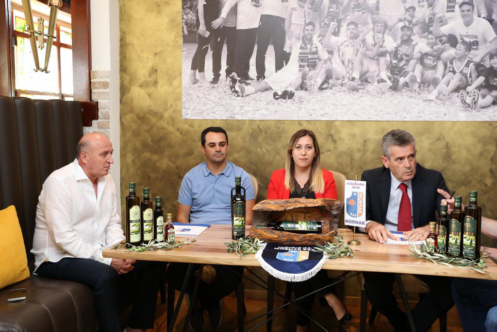 Dva vrhunska brenda u jednom imenu: MORNAR BARSKO ZLATO! – Barsko zlato ...